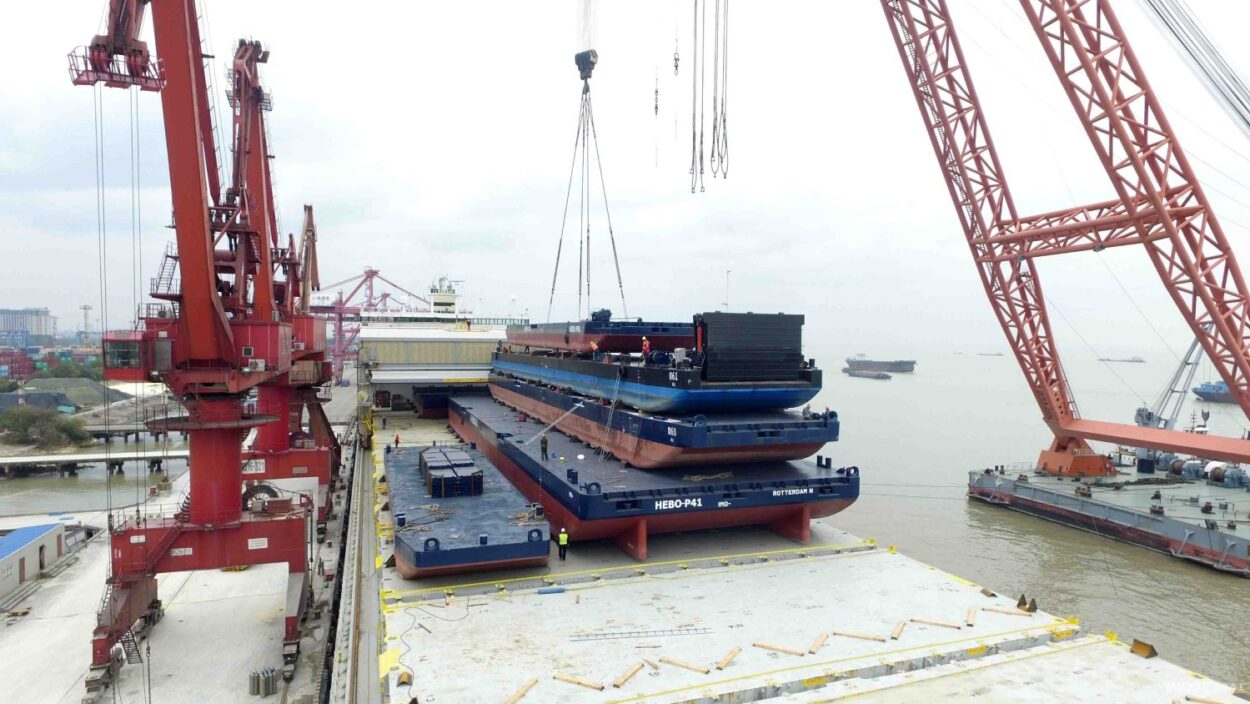 Portfolio – FOCUS Barge