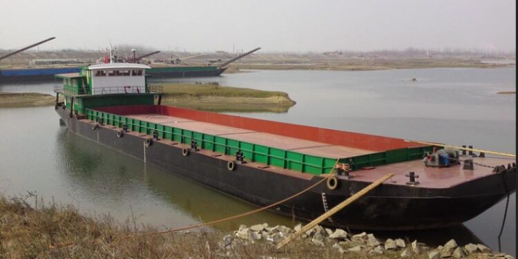 400T Barge – FOCUS Barge